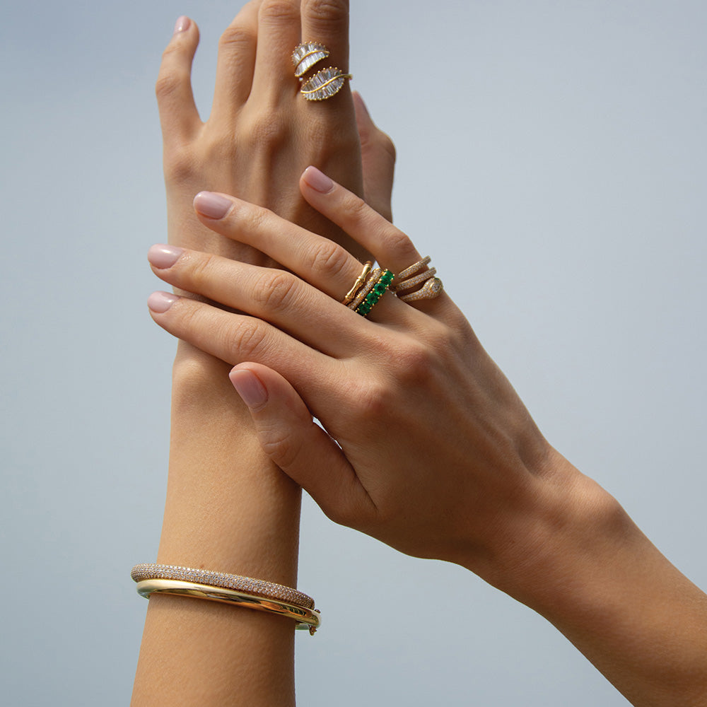 COSMO OVAL BANGLE – Anita Ko
