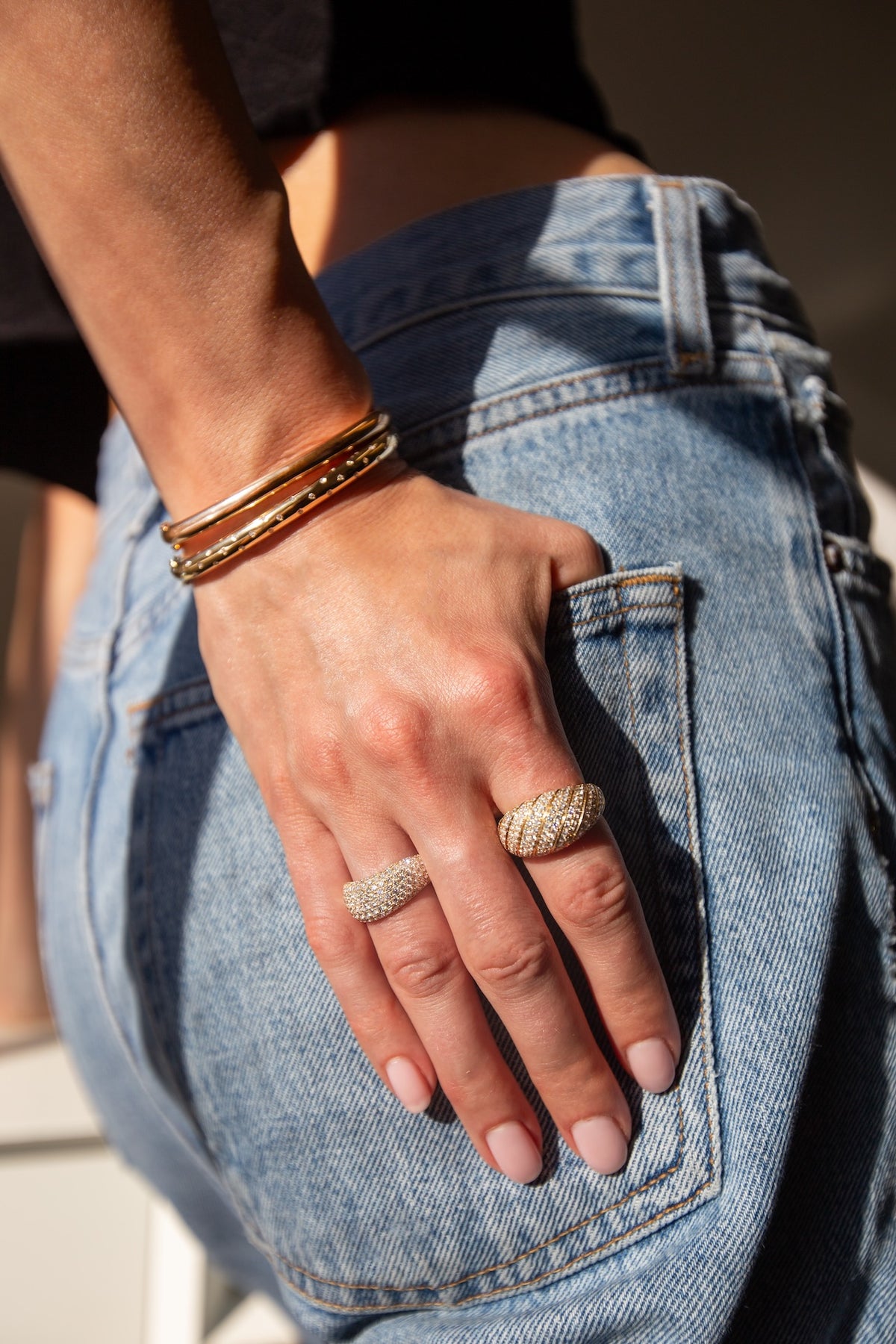 COSMO OVAL BANGLE – Anita Ko