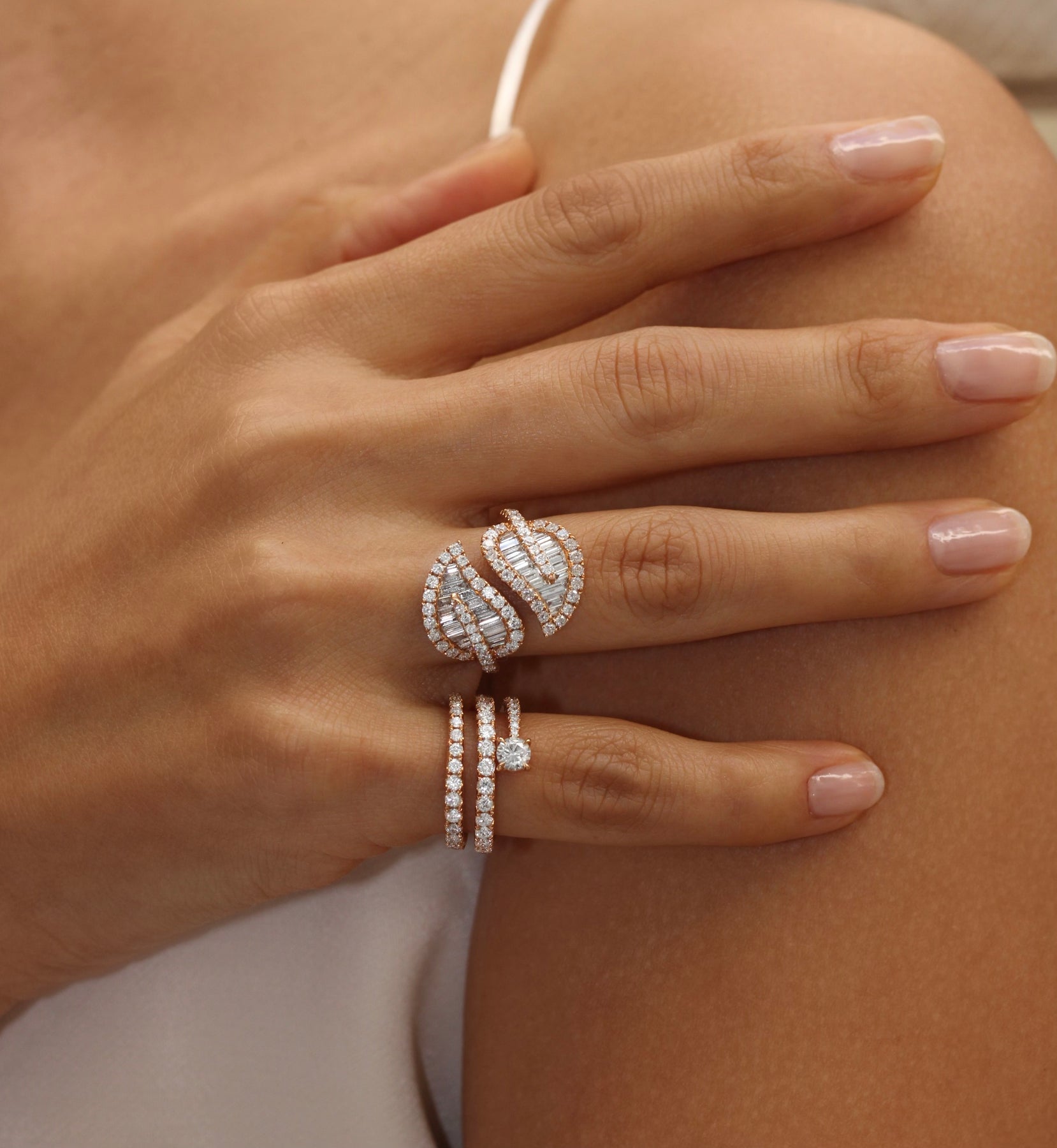 DIAMOND COIL RING WITH ROUND DIAMOND POINT – Anita Ko