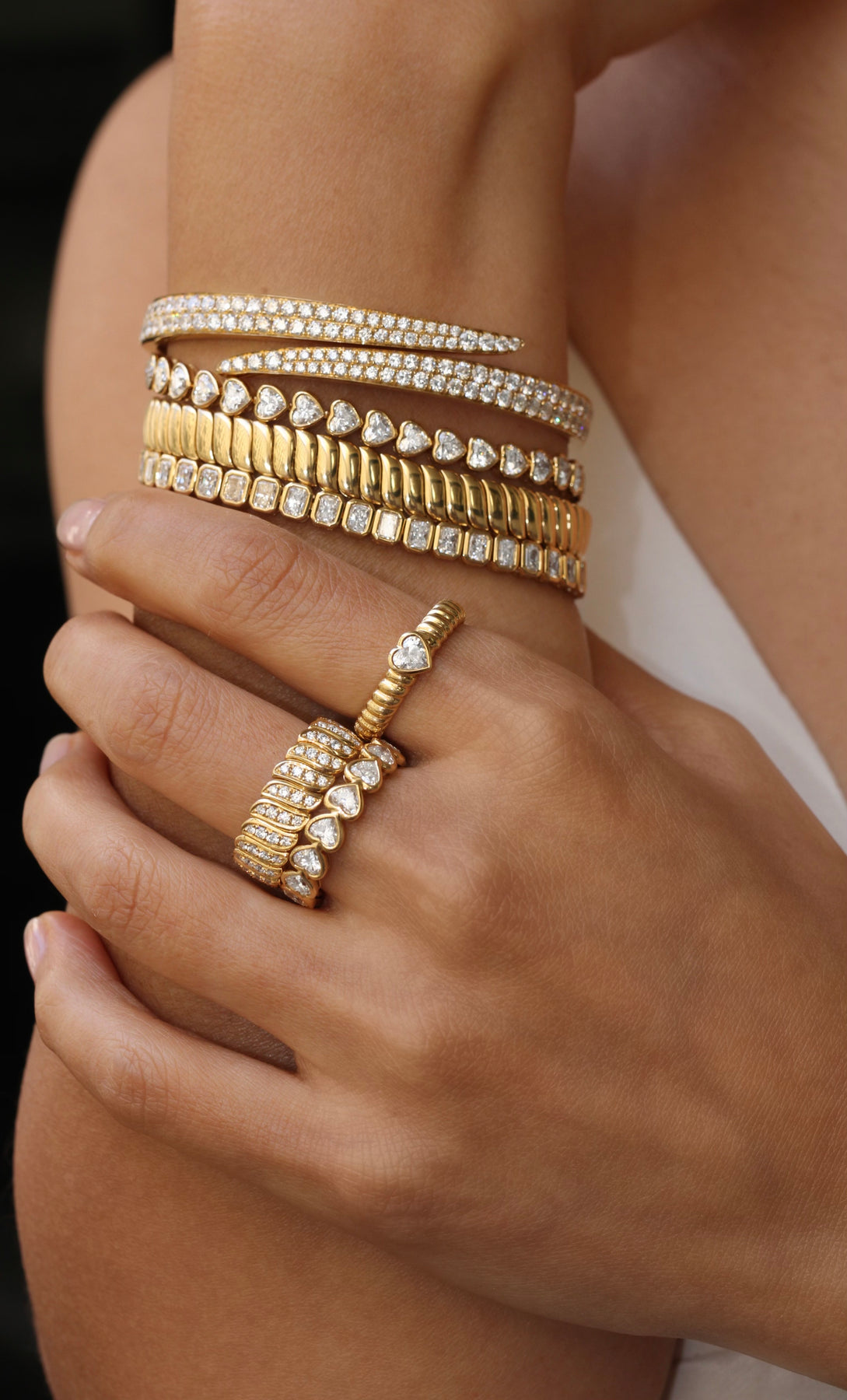 THIN ZOE RING WITH DIAMOND HEART CENTER – Anita Ko